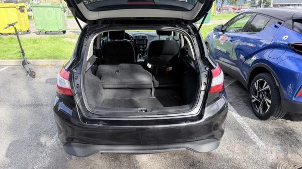 Black Nissan Pulsar 2015 in Riga, with an engine capacity of 1.20 L and mileage of 69 thousand km for 6990 €, photo 6 on AUTOMOTO.COM.LV