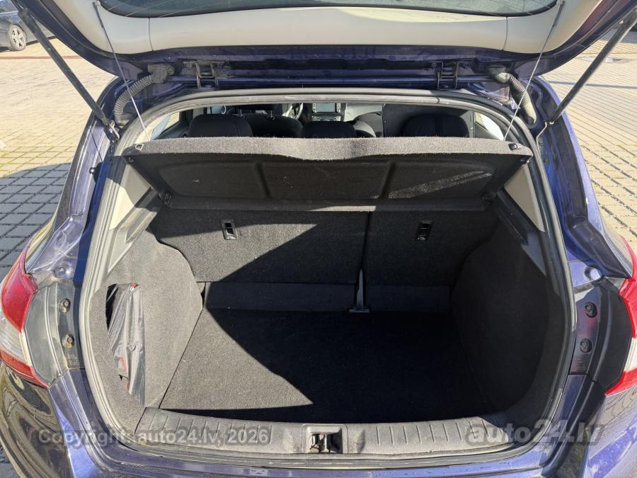 Zils Nissan Pulsar 2015 Tallina, ar dzinēja tilpumu 1.20 L un nobraukumu 230 tūkst. km par 5400 €, foto 8 vietnē AUTOMOTO.COM.LV