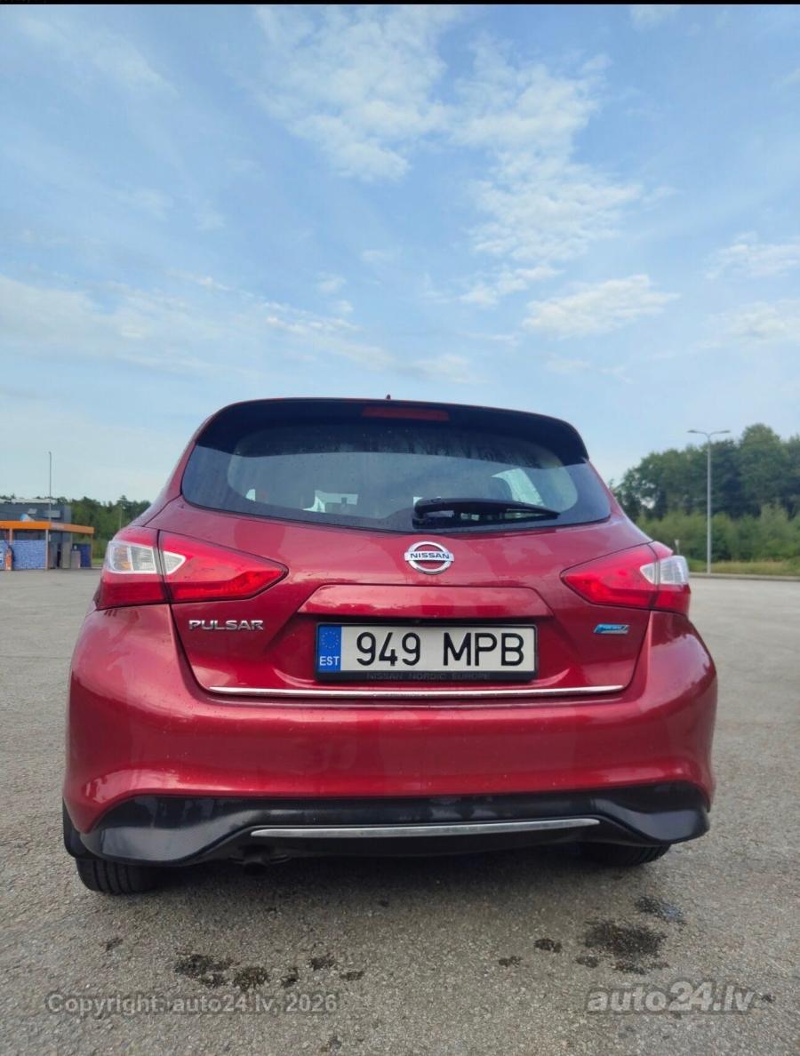 Red Nissan Pulsar 2015 in Haapsalu, with an engine capacity of 1.50 L and mileage of 250 thousand km for 5000 €, photo 6 on AUTOMOTO.COM.LV