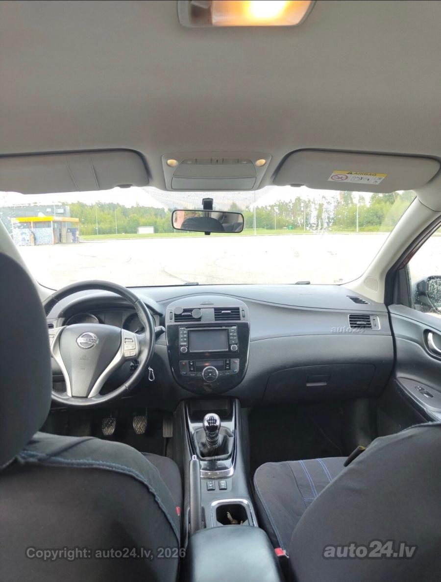 Red Nissan Pulsar 2015 in Haapsalu, with an engine capacity of 1.50 L and mileage of 250 thousand km for 5000 €, photo 11 on AUTOMOTO.COM.LV