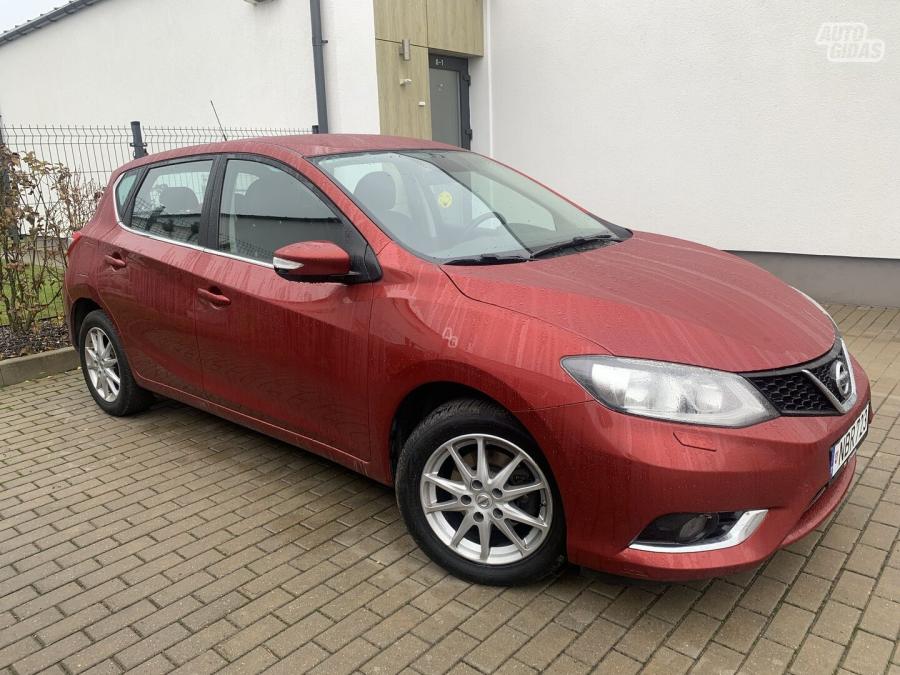 Red Nissan Pulsar 2016 in Vilnius, with an engine capacity of 1.20 L and mileage of 173 thousand km for 6700 €, photo 4 on AUTOMOTO.COM.LV