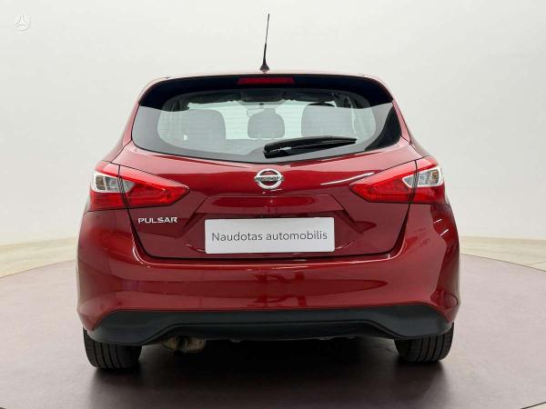 Red Nissan Pulsar 2016 in Panevezys, with an engine capacity of 1.20 L and mileage of 151 thousand km for 4890 €, photo 7 on AUTOMOTO.COM.LV