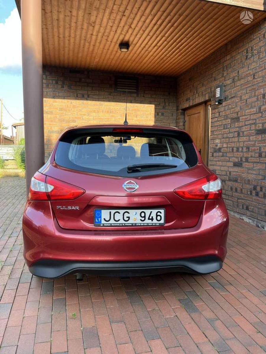 Red Nissan Pulsar 2016 in Vilnius, with an engine capacity of 1.20 L and mileage of 92 thousand km for 5400 €, photo 4 on AUTOMOTO.COM.LV