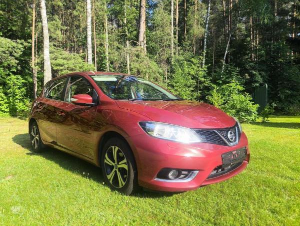 Red Nissan Pulsar 2017 in Vilnius, with an engine capacity of 1.20 L and mileage of 148 thousand km for 6200 €, photo 3 on AUTOMOTO.COM.LV