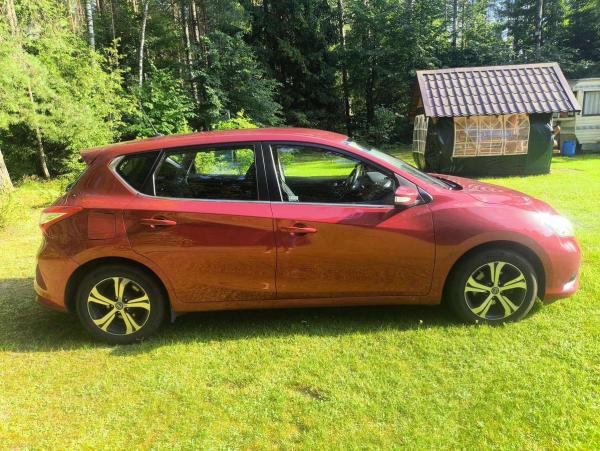 Red Nissan Pulsar 2017 in Vilnius, with an engine capacity of 1.20 L and mileage of 148 thousand km for 6200 €, photo 5 on AUTOMOTO.COM.LV