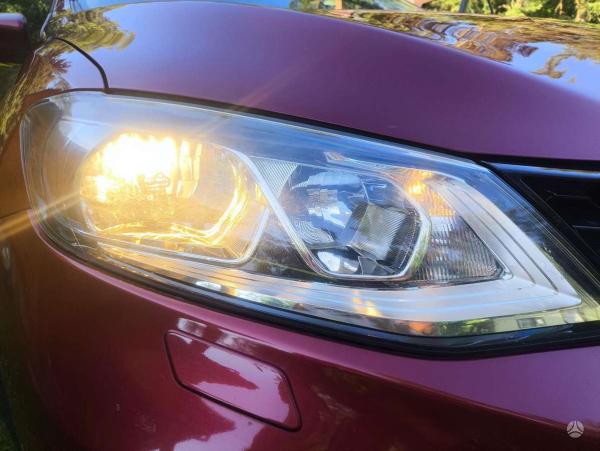 Red Nissan Pulsar 2017 in Vilnius, with an engine capacity of 1.20 L and mileage of 148 thousand km for 6200 €, photo 6 on AUTOMOTO.COM.LV