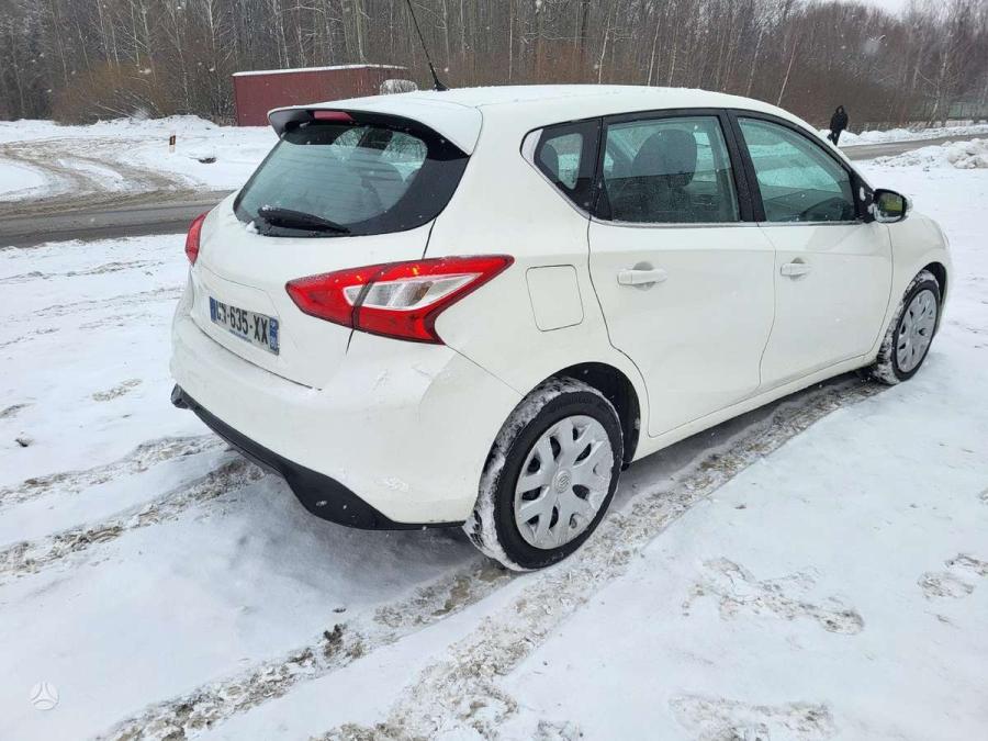 Balts Nissan Pulsar 2015 Kauņa, ar dzinēja tilpumu 1.46 L un nobraukumu 212 tūkst. km par 3200 €, foto 5 vietnē AUTOMOTO.COM.LV