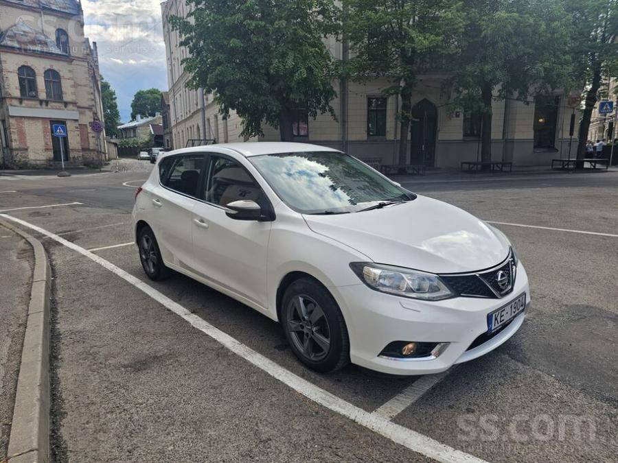 White Nissan Pulsar 2015 in Riga, with an engine capacity of 1.20 L and mileage of 90 thousand km for 5700 €, photo 4 on AUTOMOTO.COM.LV