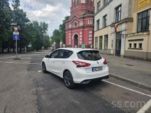 White Nissan Pulsar 2015 in Riga, with an engine capacity of 1.20 L and mileage of 90 thousand km for 5700 €, photo 6 on AUTOMOTO.COM.LV