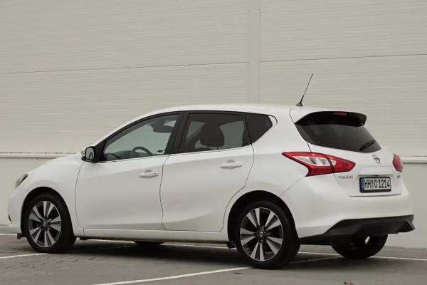 White Nissan Pulsar 2015 in Riga, with an engine capacity of 1.50 L and mileage of 158 thousand km for 7700 €, photo 6 on AUTOMOTO.COM.LV