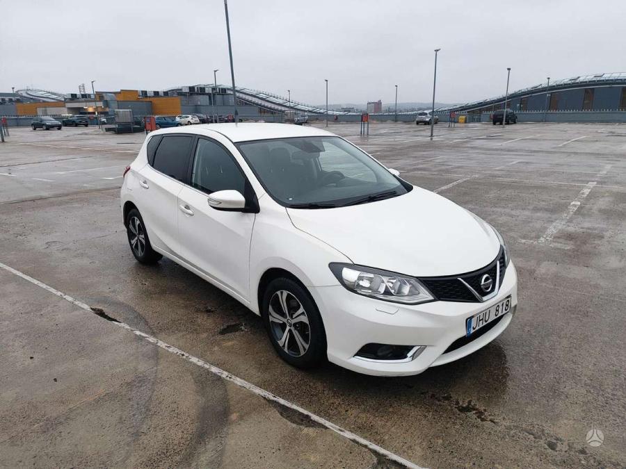 White Nissan Pulsar 2016 in Vilnius, with an engine capacity of 1.20 L and mileage of 140 thousand km for 5700 €, photo 2 on AUTOMOTO.COM.LV