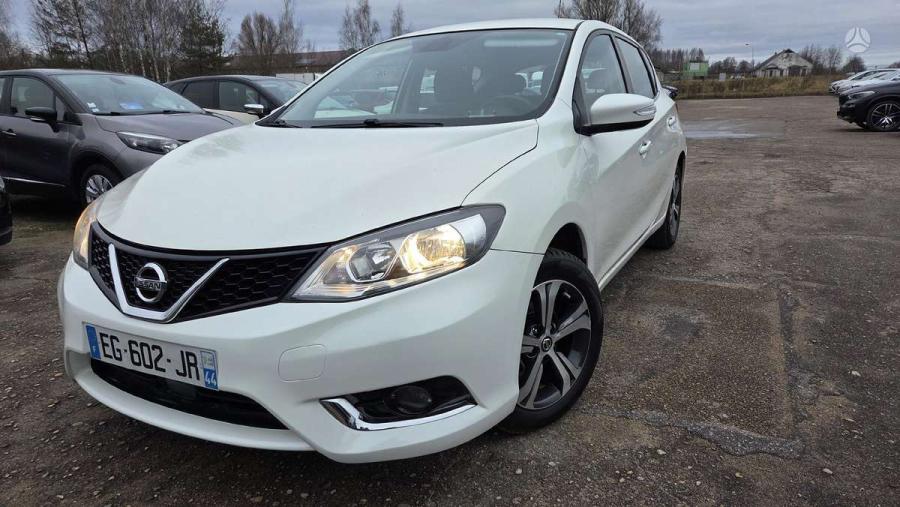 White Nissan Pulsar 2016 in Taurage, with an engine capacity of 1.20 L and mileage of 140 thousand km for 5980 €, photo 1 on AUTOMOTO.COM.LV
