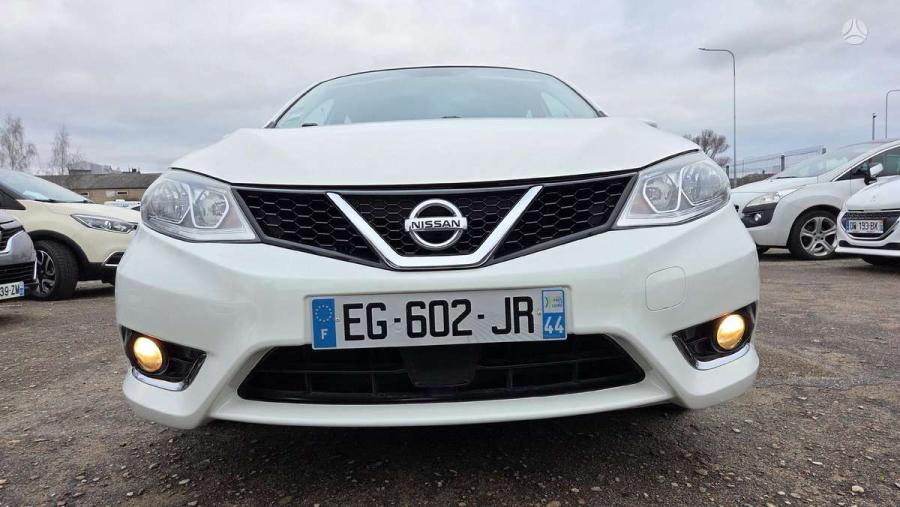 White Nissan Pulsar 2016 in Taurage, with an engine capacity of 1.20 L and mileage of 140 thousand km for 5980 €, photo 10 on AUTOMOTO.COM.LV