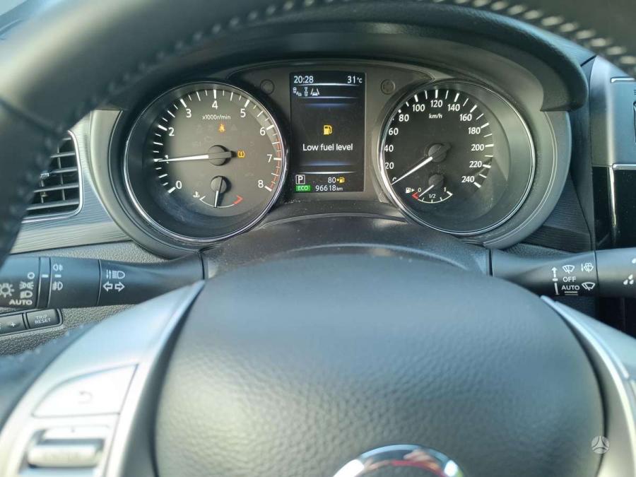 White Nissan Pulsar 2016 in Siauliai, with an engine capacity of 1.20 L and mileage of 97 thousand km for 5100 €, photo 8 on AUTOMOTO.COM.LV