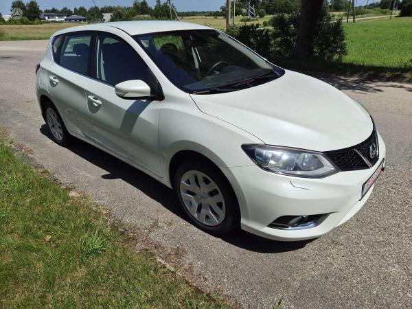 White Nissan Pulsar 2016 in Kaunas, with an engine capacity of 1.46 L and mileage of 299 thousand km for 4200 €, photo 5 on AUTOMOTO.COM.LV