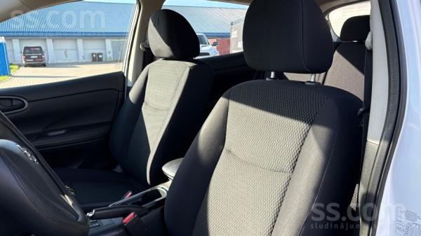 White Nissan Pulsar 2016 in Liepaja, with an engine capacity of 1.50 L and mileage of 182 thousand km for 4750 €, photo 10 on AUTOMOTO.COM.LV