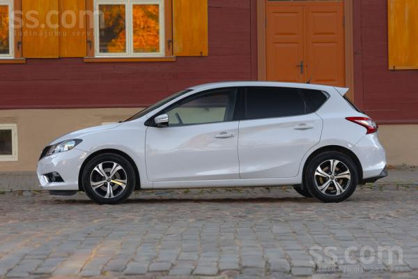 White Nissan Pulsar 2016 in Jelgava, with an engine capacity of 1.20 L and mileage of 137 thousand km for 5999 €, photo 5 on AUTOMOTO.COM.LV