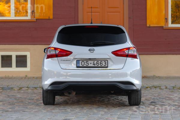White Nissan Pulsar 2016 in Jelgava, with an engine capacity of 1.20 L and mileage of 137 thousand km for 5999 €, photo 7 on AUTOMOTO.COM.LV