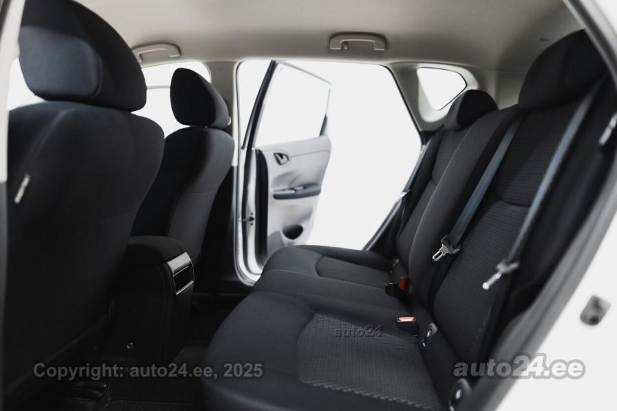 White Nissan Pulsar 2017 in Tallinn, with an engine capacity of 1.20 L and mileage of 144 thousand km for 6999 €, photo 18 on AUTOMOTO.COM.LV
