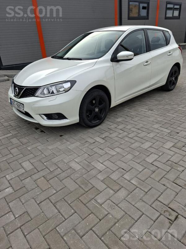 White Nissan Pulsar 2017 in Ogre, with an engine capacity of 1.20 L and mileage of 187 thousand km for 4750 €, photo 3 on AUTOMOTO.COM.LV