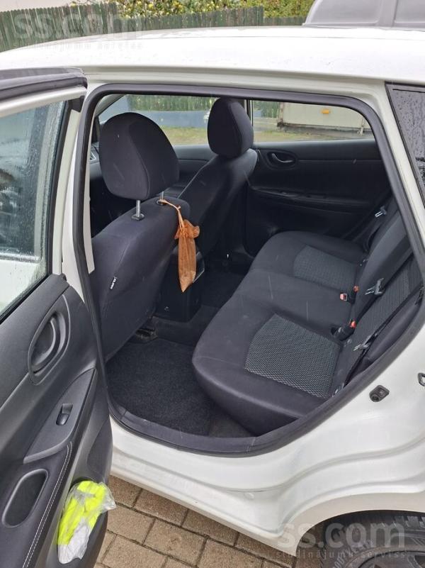 White Nissan Pulsar 2017 in Ogre, with an engine capacity of 1.20 L and mileage of 187 thousand km for 4750 €, photo 9 on AUTOMOTO.COM.LV