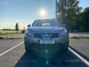 Beige Nissan Qashqai 2012 in Tartu, with an engine capacity of 1.60 L and mileage of 150 thousand km for 5300 €, photo  on AUTOMOTO.COM.LV