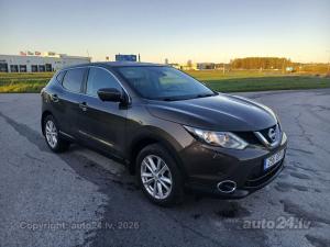 Smilšu krāsa Nissan Qashqai 2017 Tallina, ar dzinēja tilpumu 1.20 L un nobraukumu 176 tūkst. km par 6450 €, foto 1 vietnē AUTOMOTO.COM.LV