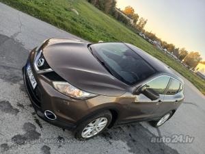 Smilšu krāsa Nissan Qashqai 2017 Tallina, ar dzinēja tilpumu 1.20 L un nobraukumu 176 tūkst. km par 6450 €, foto 5 vietnē AUTOMOTO.COM.LV