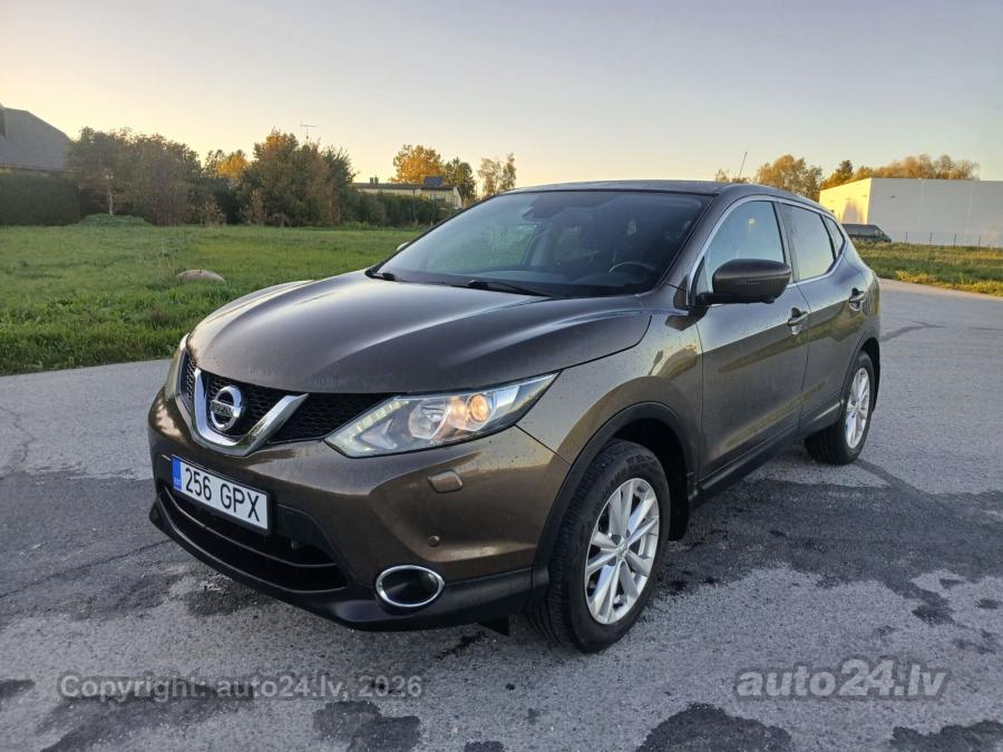 Smilšu krāsa Nissan Qashqai 2017 Tallina, ar dzinēja tilpumu 1.20 L un nobraukumu 176 tūkst. km par 6450 €, foto 6 vietnē AUTOMOTO.COM.LV