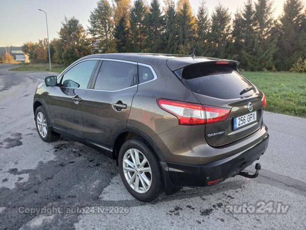 Ниссан Кашкай 2017 в Таллин на AUTOMOTO.COM.LV Бежевый Ниссан Кашкай 2017 в Таллин, объемом двигателя 1.20 л и пробегом 176 тыс. км за 6450 €, фото 8 на AUTOMOTO.COM.LV