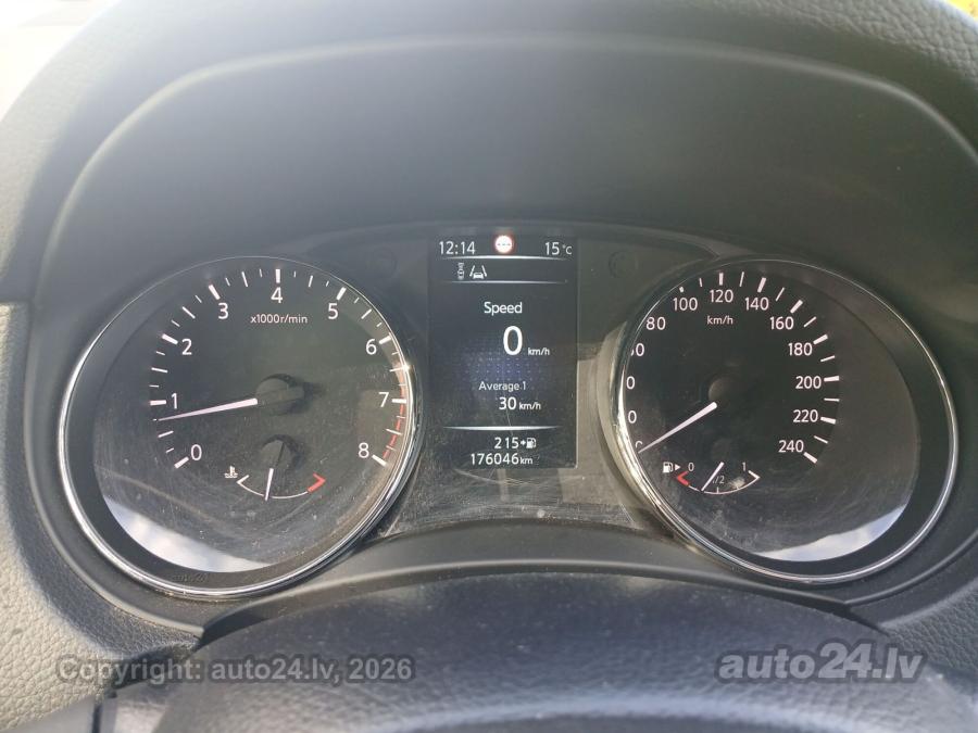 Smilšu krāsa Nissan Qashqai 2017 Tallina, ar dzinēja tilpumu 1.20 L un nobraukumu 176 tūkst. km par 6450 €, foto 13 vietnē AUTOMOTO.COM.LV