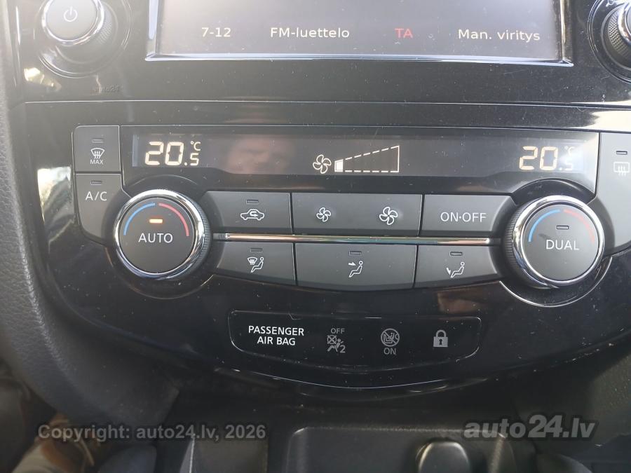 Smilšu krāsa Nissan Qashqai 2017 Tallina, ar dzinēja tilpumu 1.20 L un nobraukumu 176 tūkst. km par 6450 €, foto 16 vietnē AUTOMOTO.COM.LV