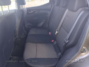 Smilšu krāsa Nissan Qashqai 2017 Tallina, ar dzinēja tilpumu 1.20 L un nobraukumu 176 tūkst. km par 6450 €, foto 20 vietnē AUTOMOTO.COM.LV