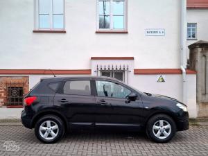 Black Nissan Qashqai 2007 in Telschi, with an engine capacity of 1.60 L and mileage of 229 thousand km for 3450 €, photo 9 on AUTOMOTO.COM.LV
