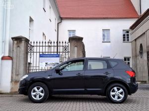 Black Nissan Qashqai 2007 in Telschi, with an engine capacity of 1.60 L and mileage of 229 thousand km for 3450 €, photo 10 on AUTOMOTO.COM.LV