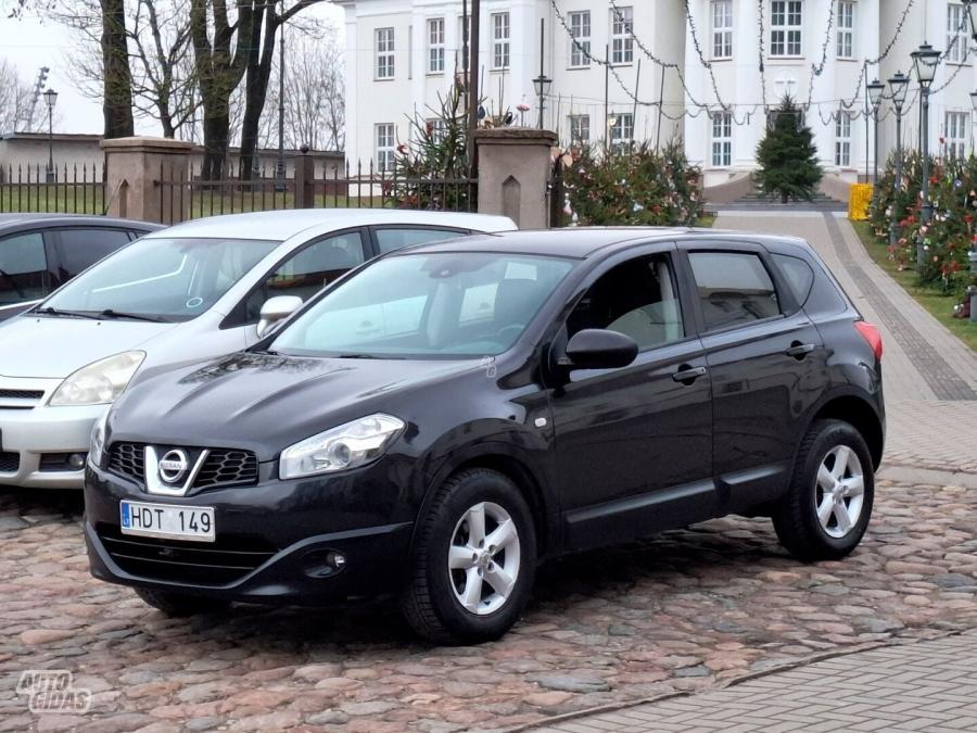 Black Nissan Qashqai 2007 in Telschi, with an engine capacity of 1.60 L and mileage of 229 thousand km for 3450 €, photo 25 on AUTOMOTO.COM.LV
