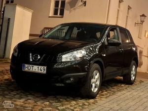 Black Nissan Qashqai 2007 in Telschi, with an engine capacity of 1.60 L and mileage of 229 thousand km for 3450 €, photo 28 on AUTOMOTO.COM.LV