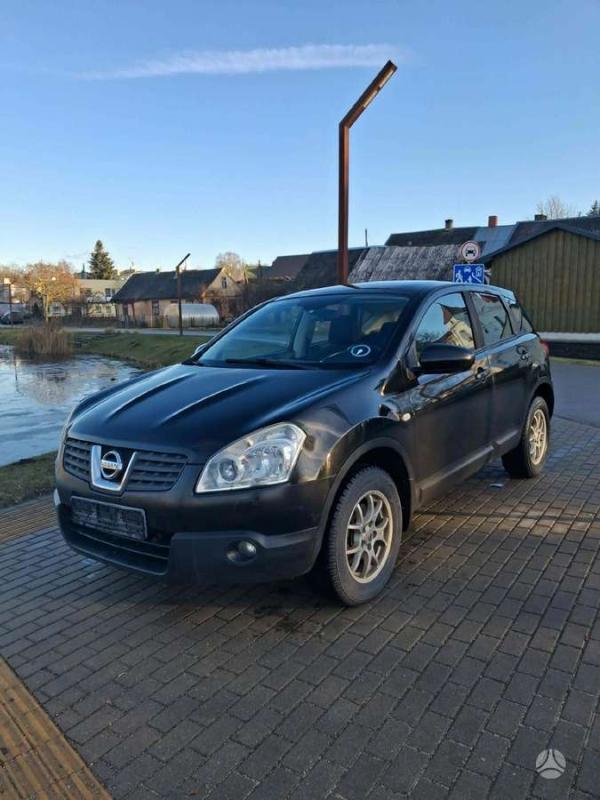 Melns Nissan Qashqai 2007 Raseiniai, ar dzinēja tilpumu 2.00 L un nobraukumu 246 tūkst. km par 2800 €, foto 3 vietnē AUTOMOTO.COM.LV