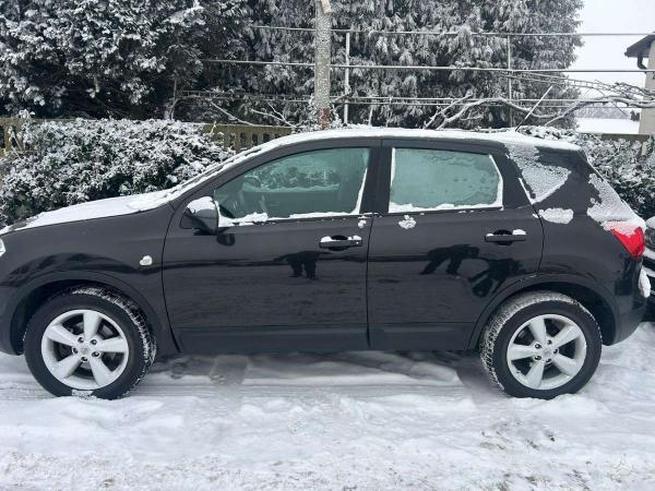 Melns Nissan Qashqai 2007 Viļņa, ar dzinēja tilpumu 1.46 L un nobraukumu 190 tūkst. km par 2550 €, foto 4 vietnē AUTOMOTO.COM.LV
