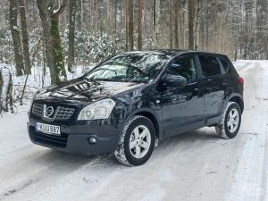Melns Nissan Qashqai 2007 Klaipėda, ar dzinēja tilpumu 1.50 L un nobraukumu 265 tūkst. km par 3350 €, foto  vietnē AUTOMOTO.COM.LV