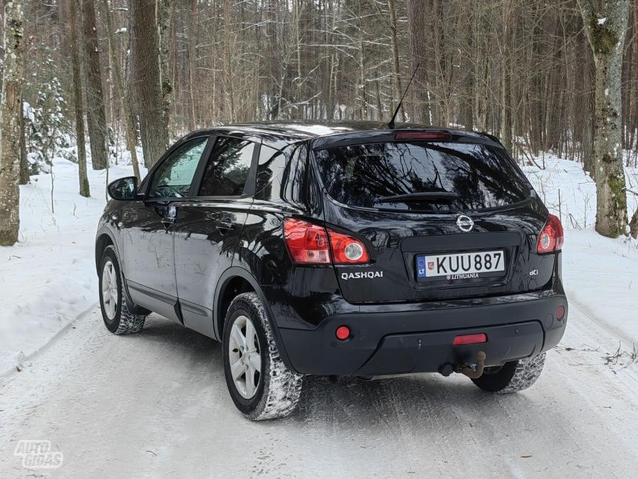 Melns Nissan Qashqai 2007 Klaipėda, ar dzinēja tilpumu 1.50 L un nobraukumu 265 tūkst. km par 3350 €, foto 5 vietnē AUTOMOTO.COM.LV