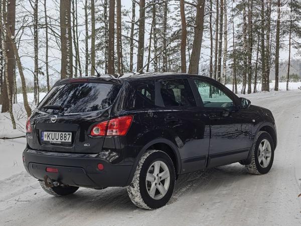 Melns Nissan Qashqai 2007 Klaipėda, ar dzinēja tilpumu 1.50 L un nobraukumu 265 tūkst. km par 3350 €, foto 7 vietnē AUTOMOTO.COM.LV
