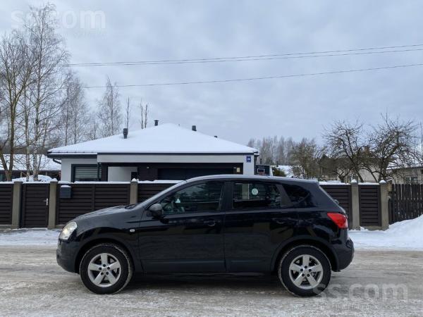 Black Nissan Qashqai 2007 in Riga, with an engine capacity of 2.00 L and mileage of 198 thousand km for 3650 €, photo 6 on AUTOMOTO.COM.LV