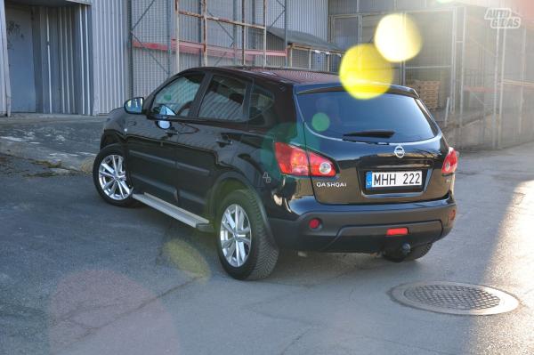 Melns Nissan Qashqai 2007 Šauļi, ar dzinēja tilpumu 2.00 L un nobraukumu 269 tūkst. km par 3750 €, foto 3 vietnē AUTOMOTO.COM.LV