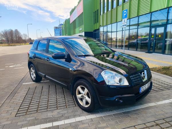 Melns Nissan Qashqai 2007 Viļņa, ar dzinēja tilpumu 2.00 L un nobraukumu 310 tūkst. km par 2450 €, foto 1 vietnē AUTOMOTO.COM.LV