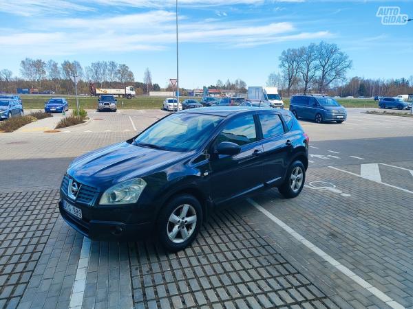 Melns Nissan Qashqai 2007 Viļņa, ar dzinēja tilpumu 2.00 L un nobraukumu 310 tūkst. km par 2450 €, foto 2 vietnē AUTOMOTO.COM.LV