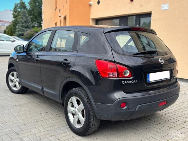 Black Nissan Qashqai 2007 in Kaunas, with an engine capacity of 1.50 L and mileage of 190 thousand km for 2500 €, photo 4 on AUTOMOTO.COM.LV