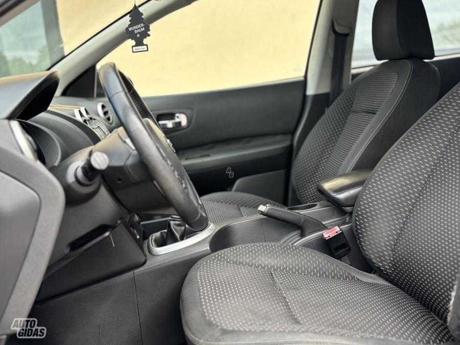 Melns Nissan Qashqai 2007 Kauņa, ar dzinēja tilpumu 1.50 L un nobraukumu 190 tūkst. km par 2500 €, foto 14 vietnē AUTOMOTO.COM.LV