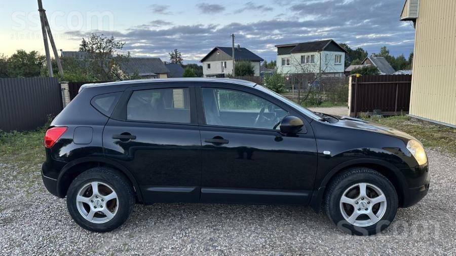 Melns Nissan Qashqai 2007 Rēzekne, ar dzinēja tilpumu 1.50 L un nobraukumu 338 tūkst. km par 2750 €, foto 6 vietnē AUTOMOTO.COM.LV