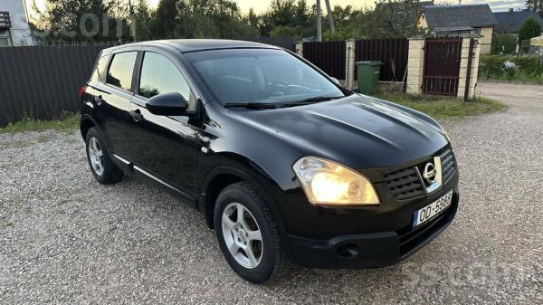 Black Nissan Qashqai 2007 in Rezekne, with an engine capacity of 1.50 L and mileage of 338 thousand km for 2750 €, photo 6 on AUTOMOTO.COM.LV